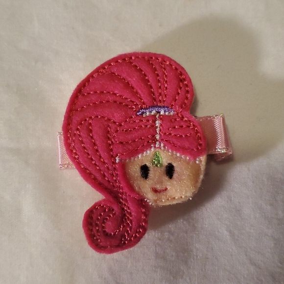 Yogi & Cecil's Boutique | Accessories | New Shimmer Felt Hair Clippy ...